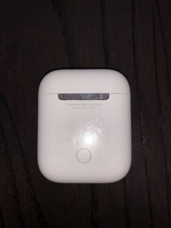 Apple AirPods 1st Generation (Gebraucht) in Seuzach für CHF 25 – mit ...