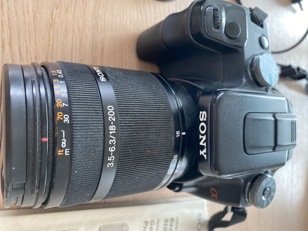 Fotoapparat Sony Alpha 100 und 2 Objektive | Kaufen auf Ricardo
