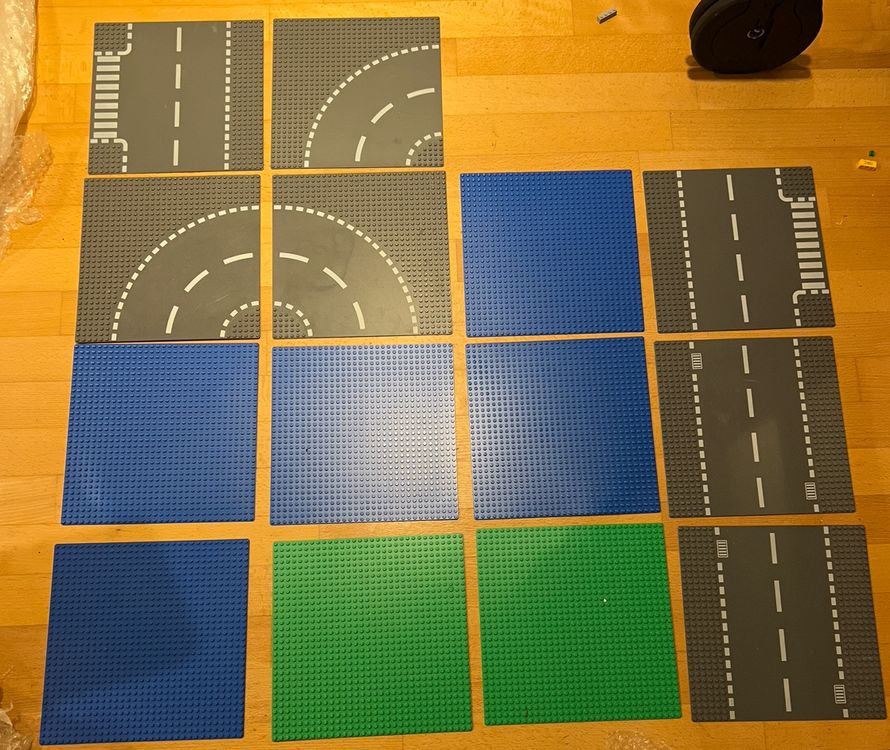 Lego Strassen, Platten (Neu (gemäss Beschreibung)) in für CHF 28 – mit ...