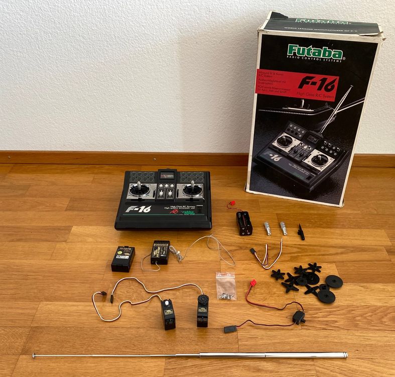 Futaba Robbe F-16 40Mhz RC Fernsteuerung +Empfänger +Servos | Kaufen ...