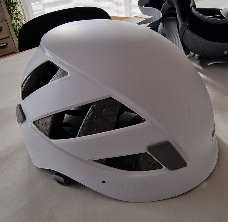 Neuer Petzl Boreo M/L Helm Klettern Klettersteig weiss (Neu und ...