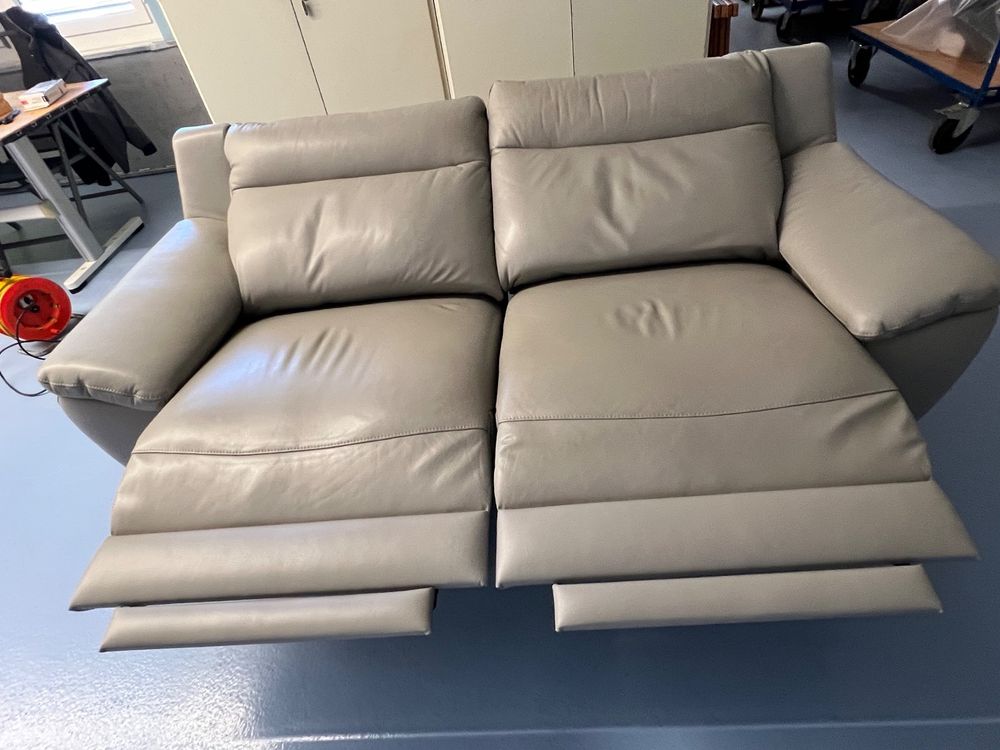 Elektrisch verstellbares 2er Sofa Leder | Kaufen auf Ricardo