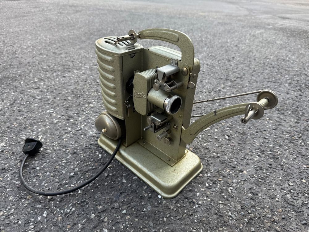 Schmalfilm 16mm Heim Projektor model 200 lief Gratis (Gebraucht) in ...