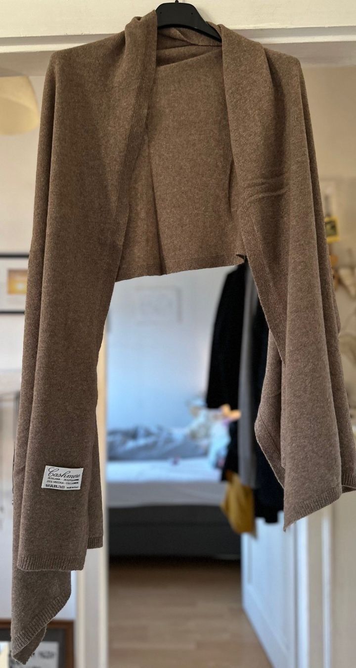 ECHARPE AVEC CASHMERE! (Neuf avec emballage d'origine) à Locarno pour ...