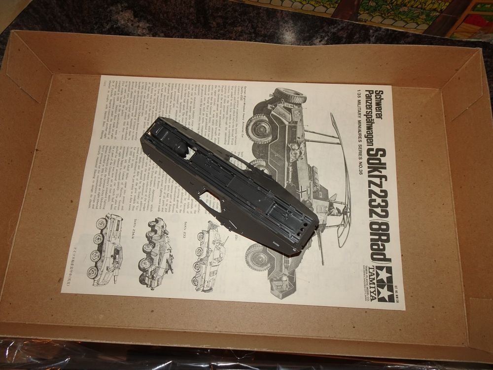 Tamiya Schweizer Panzerspähwagen 8 Rad Sdkfz 232 Bausatz (Neu (gemäss ...