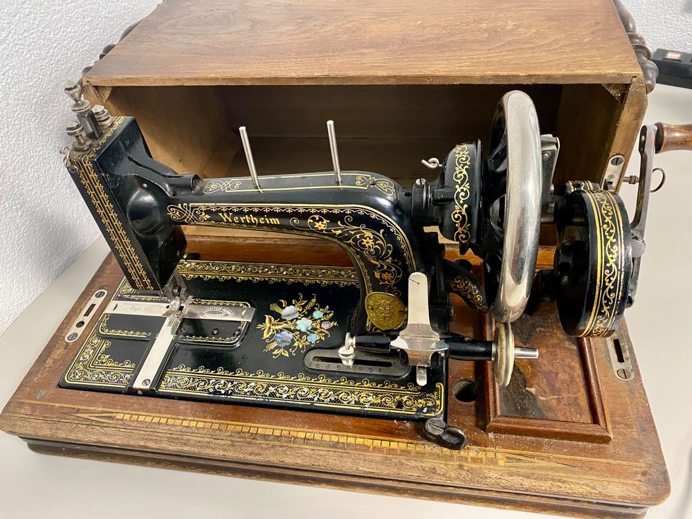 Wertheim Machine à Coudre ancienne Syst. 182 (Gebraucht) in Sion für ...