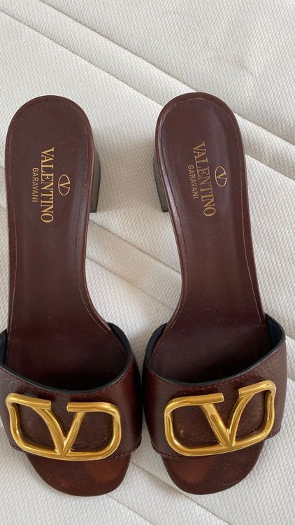 Mules Valentino 38. NP 650 fr (Gebraucht) in Arzier-Le Muids für CHF 330 – mit Lieferung auf ...