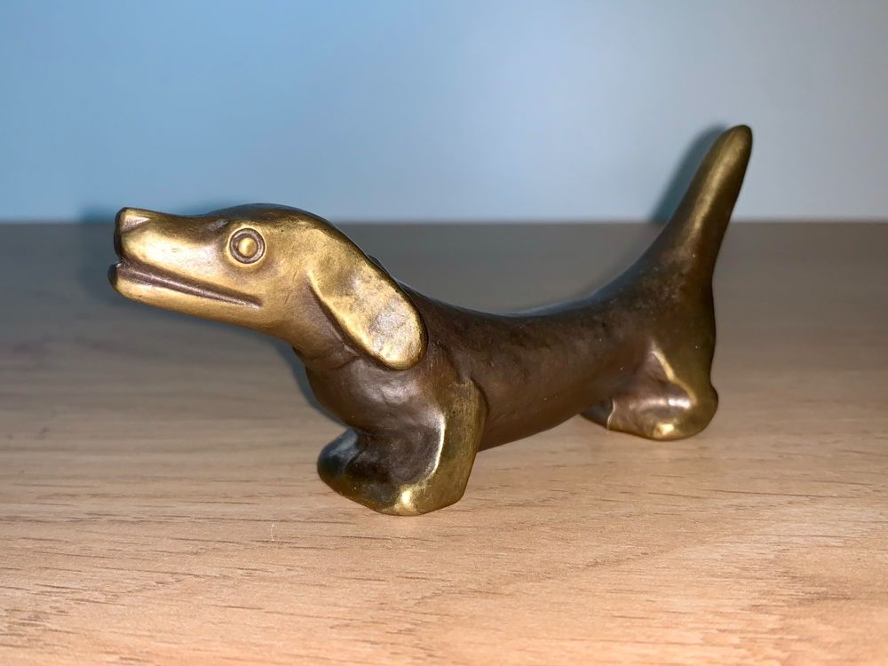 BAG Turgi Dackel Hund Bronze Bronzefigur Swiss Design (Gebraucht) in Rothrist für CHF 59 – mit ...