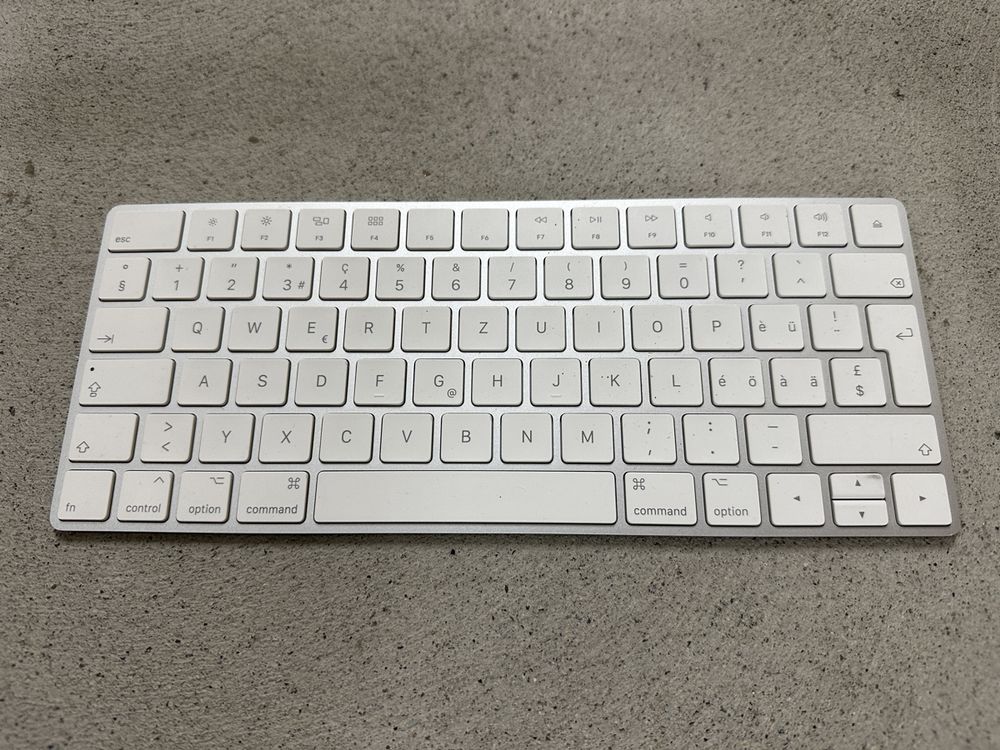 Magic Keyboard Apple Bluetooth (Gebraucht) in Frick für CHF 26 – mit ...