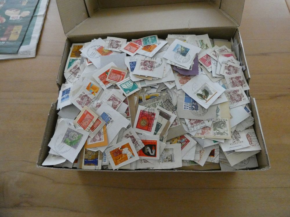2,5 Kg. Briefmarken zum Ablösen nur Schweiz von alt bis neu (D'occasion ...