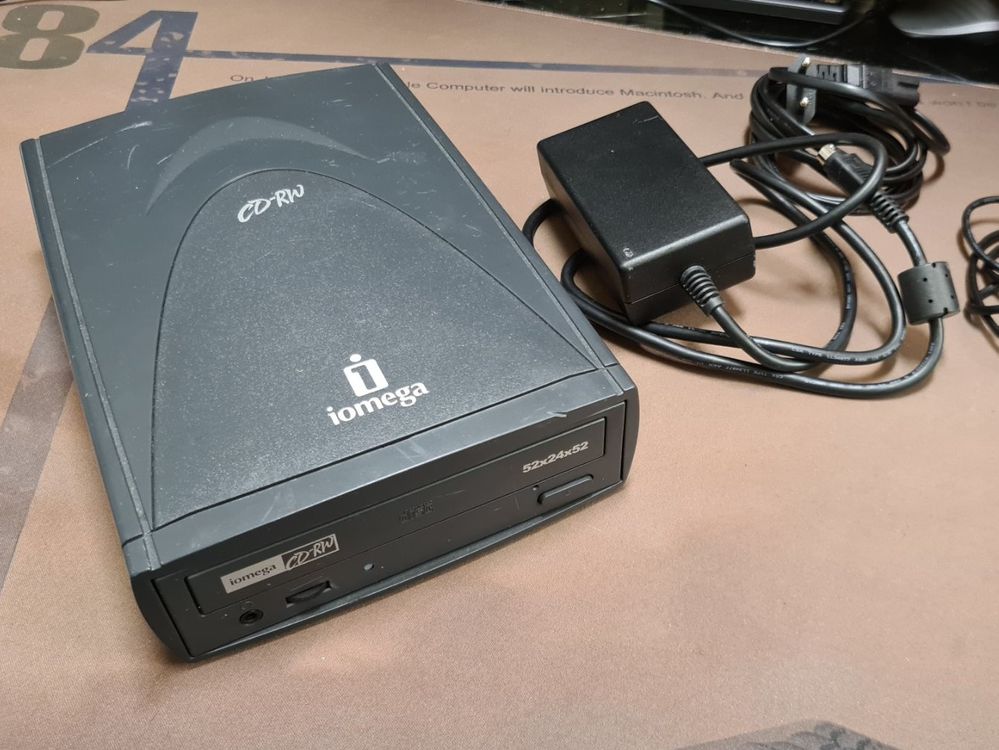 IOMEGA CD-RW 52X24X52X USB 2.0 EXTERNAL DRIVE (Gebraucht) in Domdidier ...