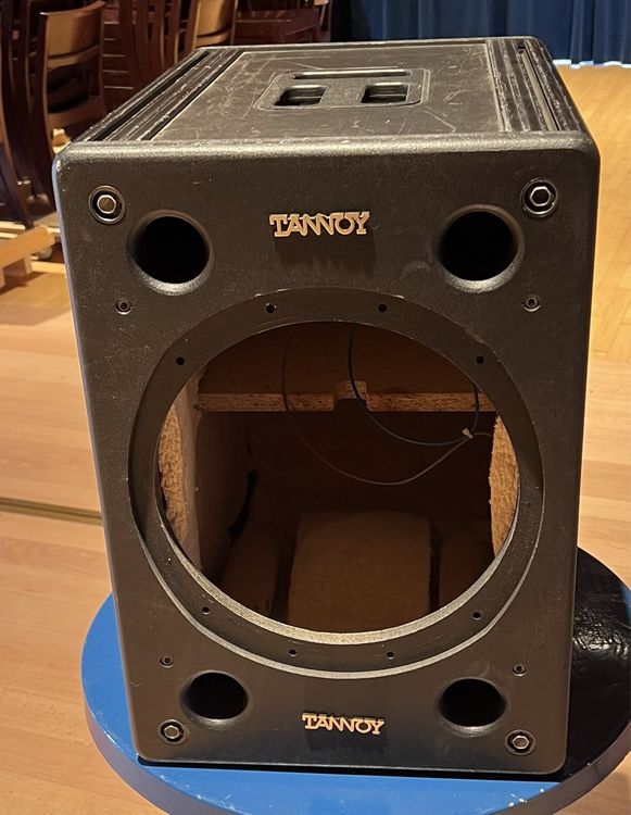 Tannoy TS2.12 Subwoofer Gehäuse leer, guter Zustand. (Defekt) in Stäfa ...