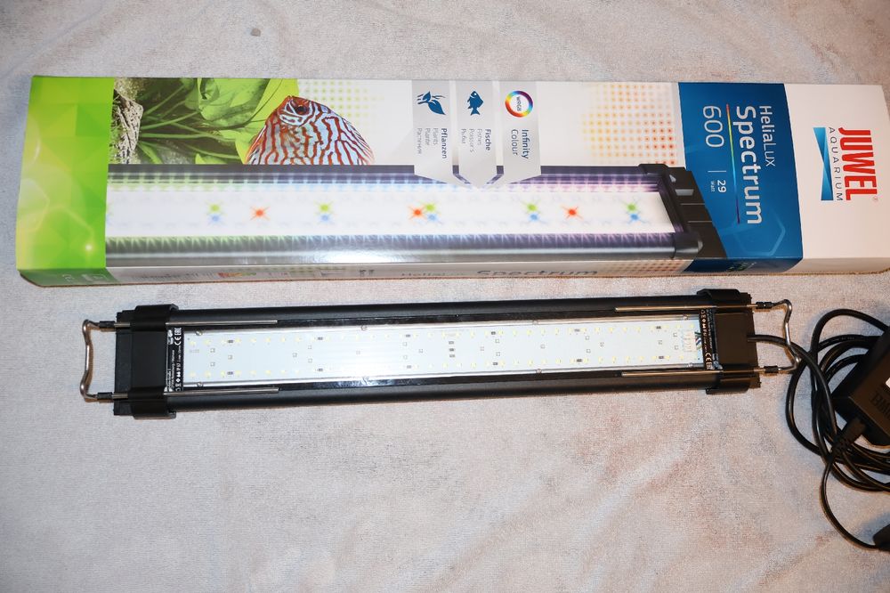 Juwel Aquarium 80 Liter und HeliaLux Spectrum LED-Leuchte (Gebraucht ...