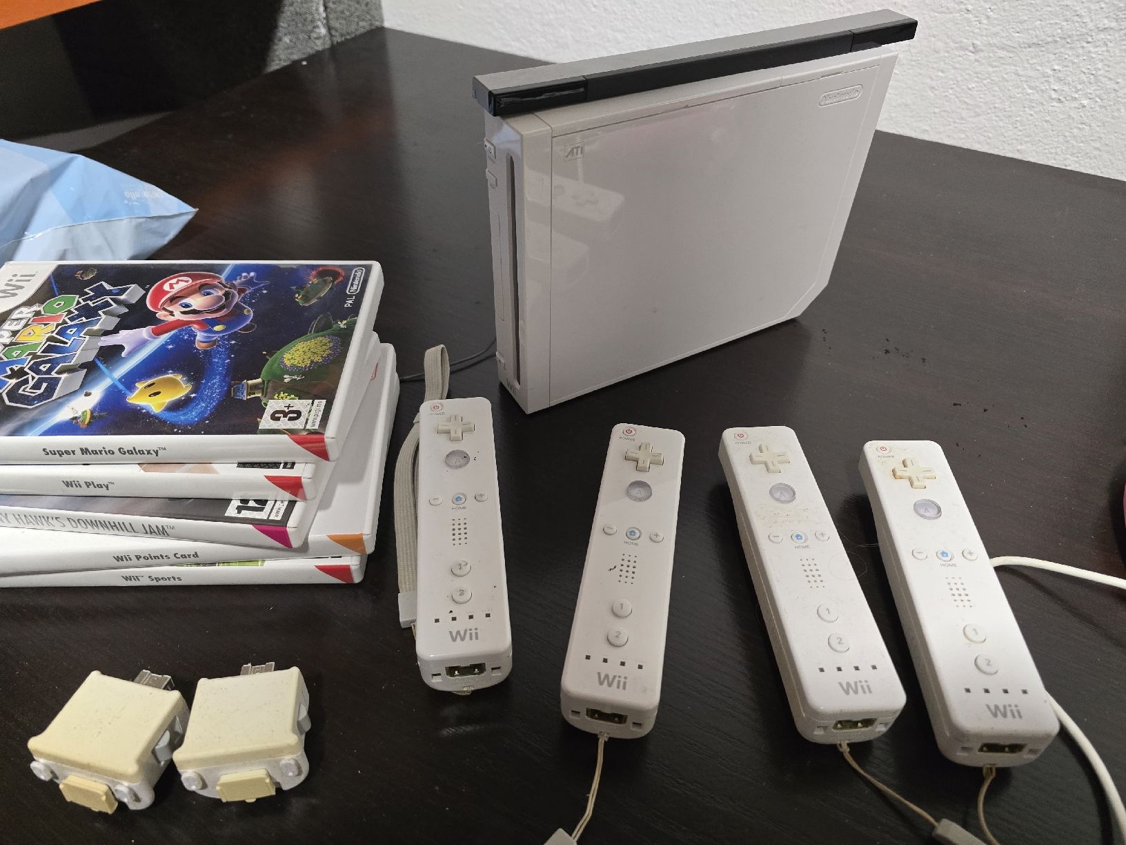 Nintendo Wii Console Bundle - Perfect for Family Fun (Gebraucht) in ...