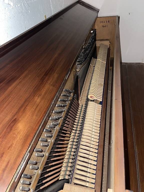 Piano droit ancien Burger & Jacoby Biel Mod. I (Gebraucht) in Grône für ...