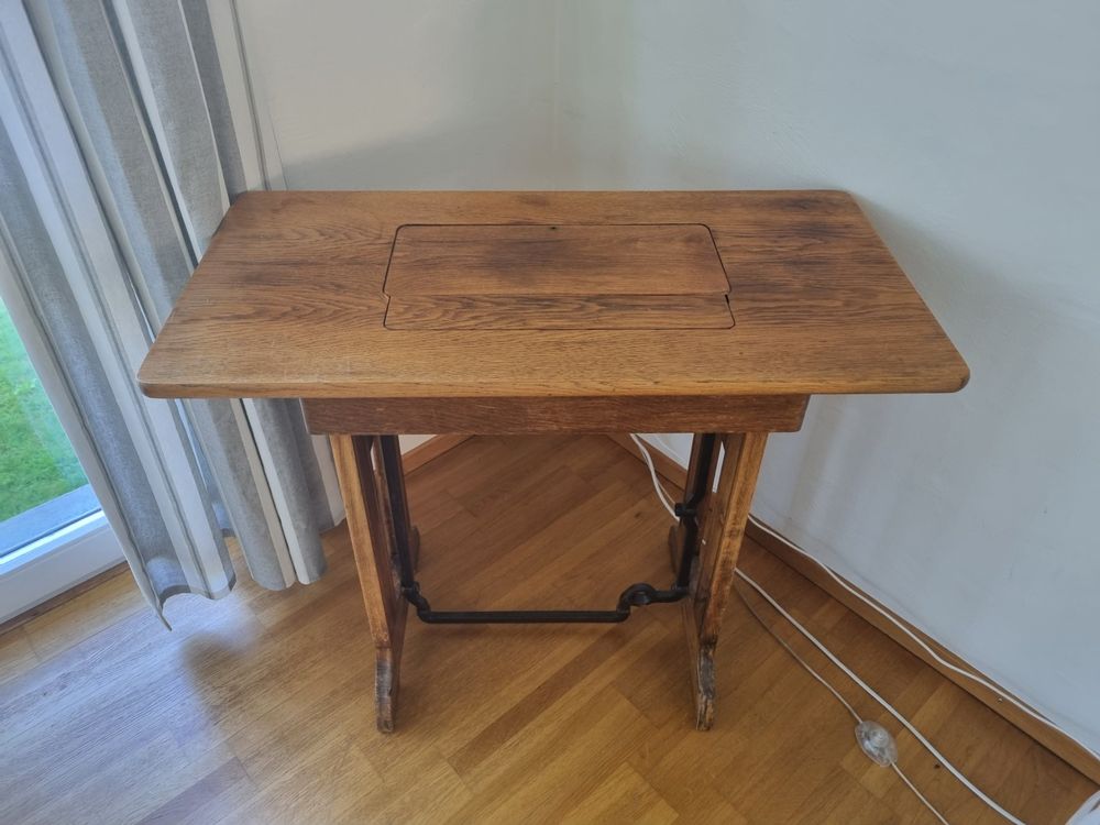 Antique Sewing Table | Kaufen auf Ricardo