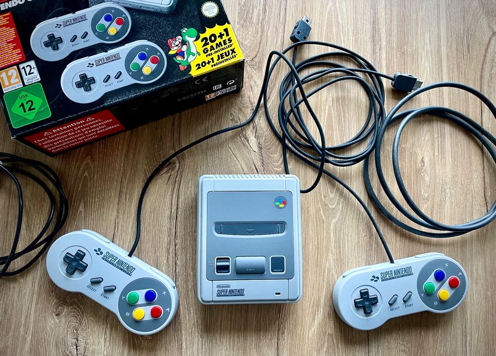 Super Nintendo Mini SNES wie NEU in OVP Top -Zustand! | Kaufen auf Ricardo