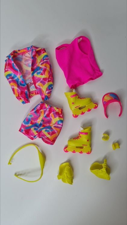Barbie the Movie Ken roller skates outfit fashion poupée (Neu (gemäss ...