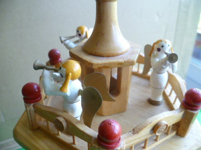 Pyramide mit Figuren der Weihnachtsgeschichte, 45 cm. Nr.1 (Gebraucht ...