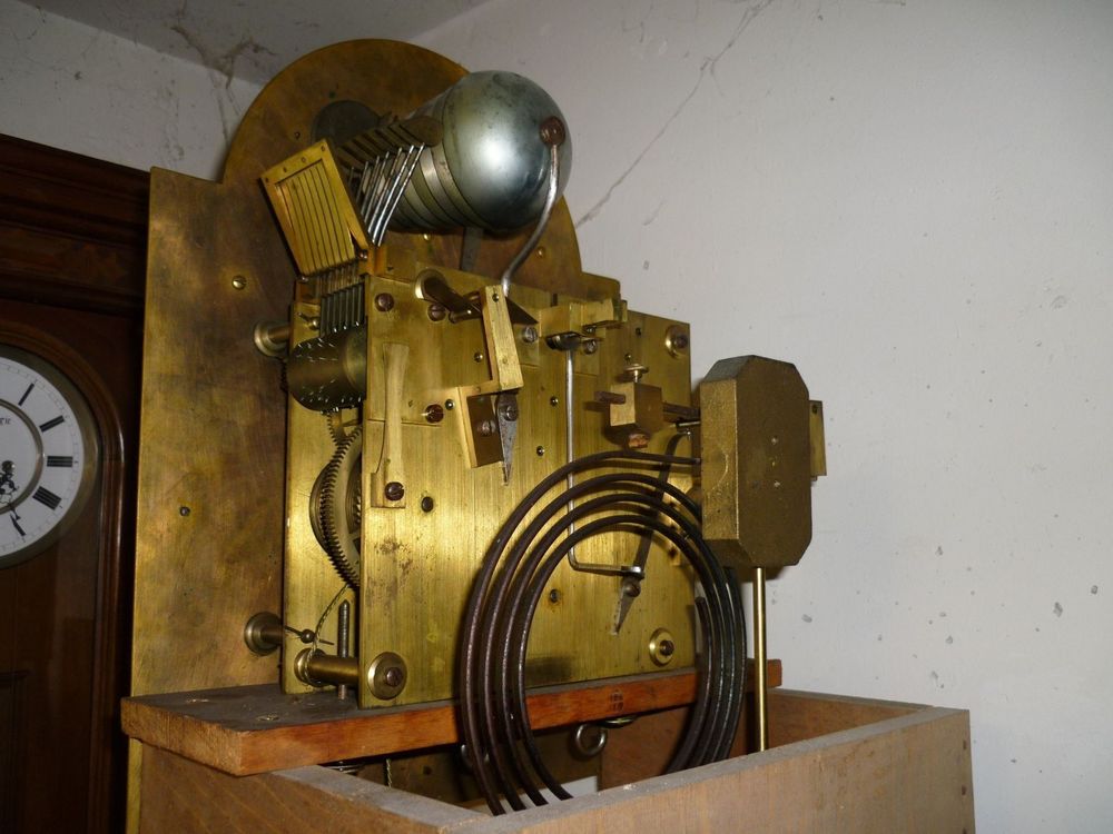 antike Standuhr mit Glocken-Carillon (Gebraucht) in Ettingen für CHF 1410 – mit Lieferung auf ...
