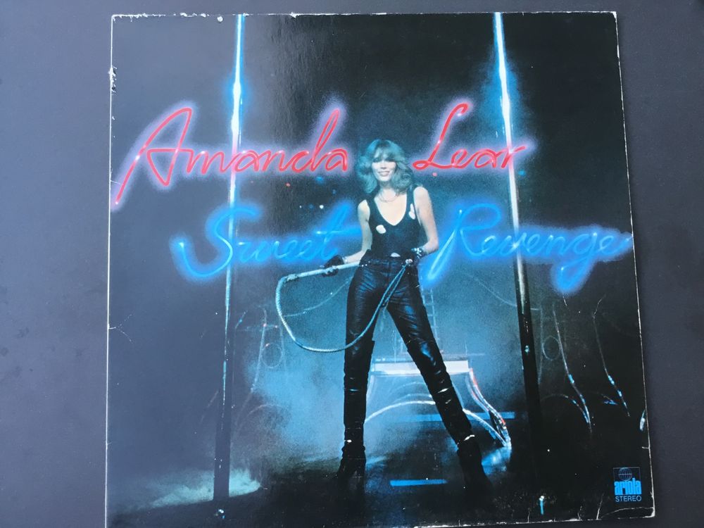 Verkaufe LP Amanda Lear (Gebraucht) in Kirchleerau für CHF 5 – mit Lieferung auf Ricardo kaufen