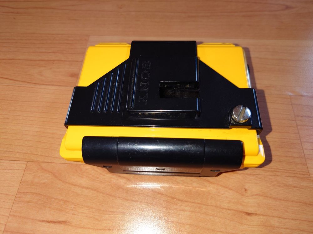 SONY WALKMAN WM-F5 SPORTS von 1983. Mit FM Radio. Rarität. (Gebraucht ...
