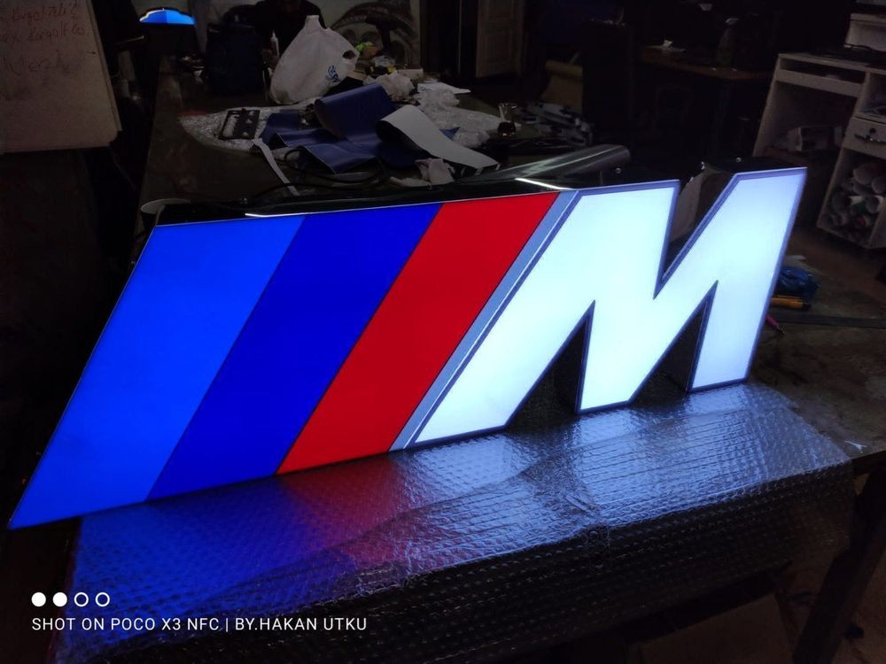 BMW M POWER LED LEUCHTTAFEL! (Neu und originalverpackt) in Kloten für ...
