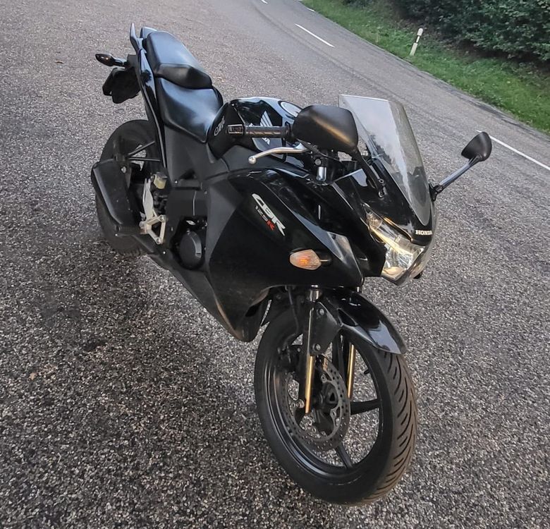 Honda CBR 125R (Gebraucht) in Baldingen für CHF 2000 – nur Abholung auf ...