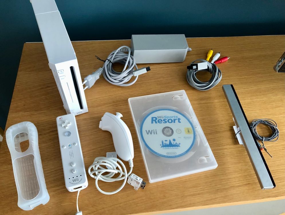 Nintendo Wii + Wii sports resort + accessoires | Kaufen auf Ricardo