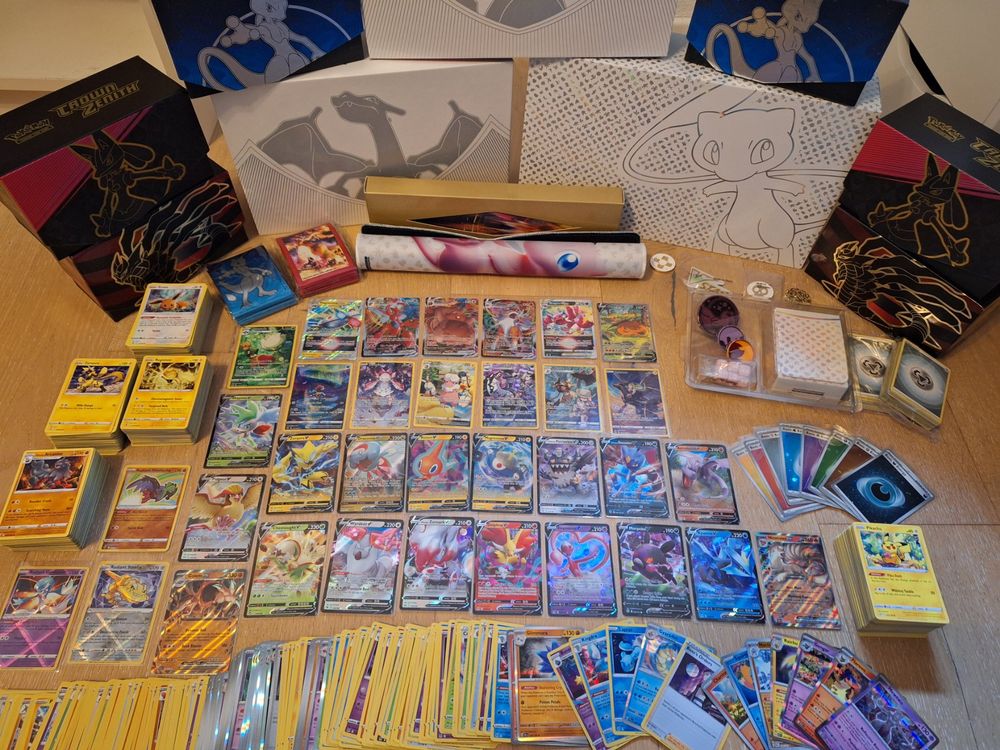 Pokemon XL Sammlung Englisch VMAX, Charizard, Mew, Mewtwo (Gebraucht) in Gossau SG für CHF 185 ...
