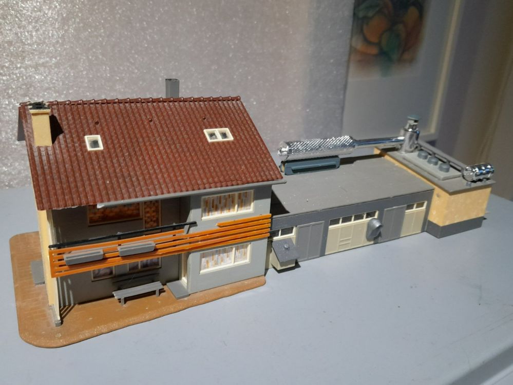 Modellhaus HO Schreinerwerkstatt mit Wohnhaus (Gebraucht) in Eptingen ...