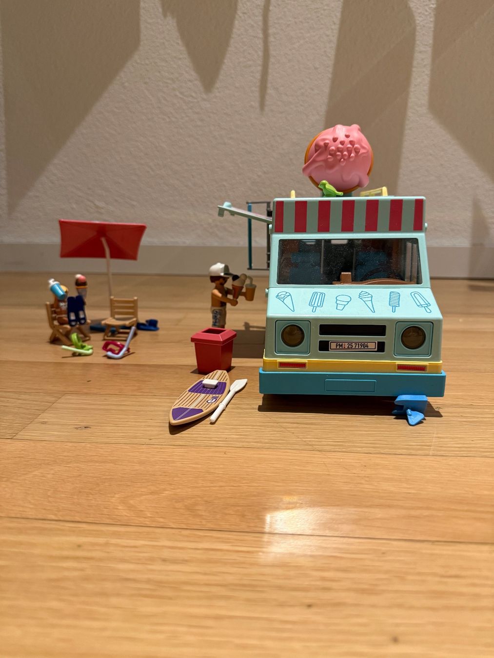 Playmobil My Life Ice Cream Truck mit Surfshop 71904 (Gebraucht) in Au ...