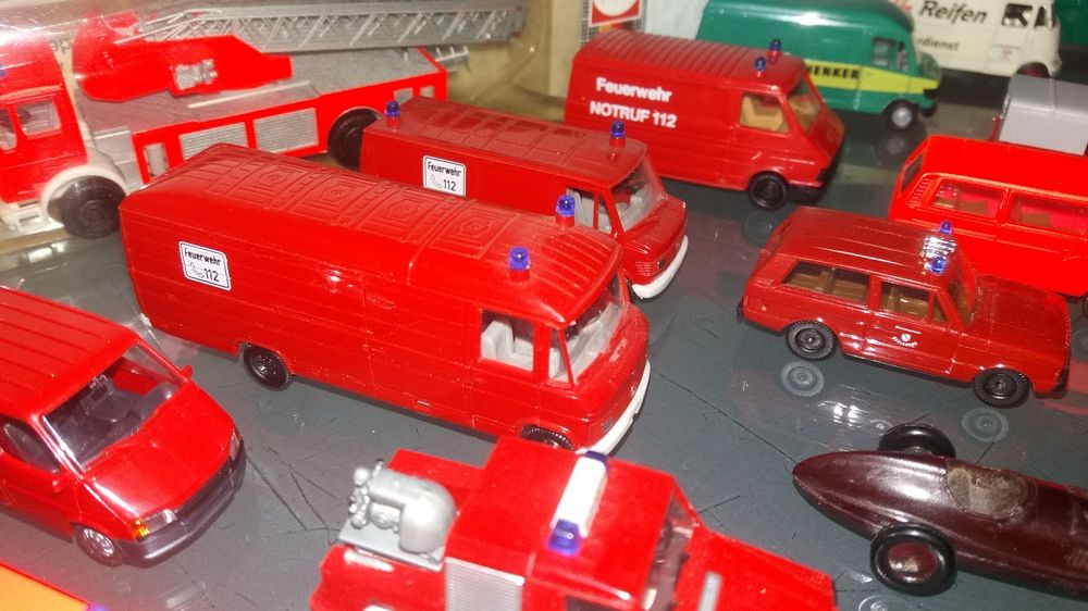 50 Stk. Modellautos für HO-Eisenbahnen namhafter Hersteller | Kaufen ...