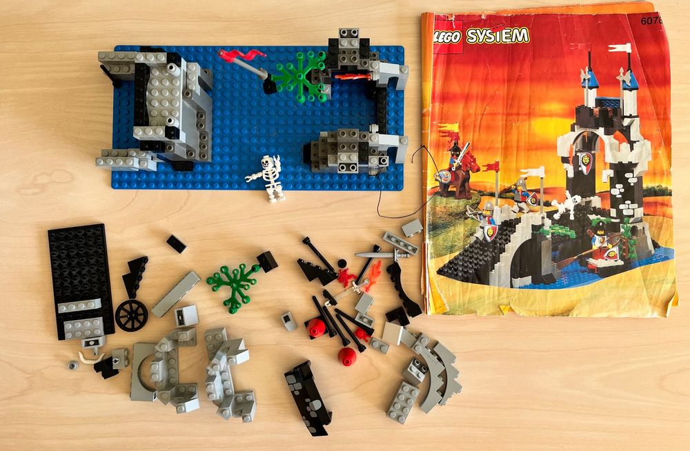 Lego Ritterburg 6078 Plan und Bauteile (Gebraucht) in Aarau für CHF 10 ...