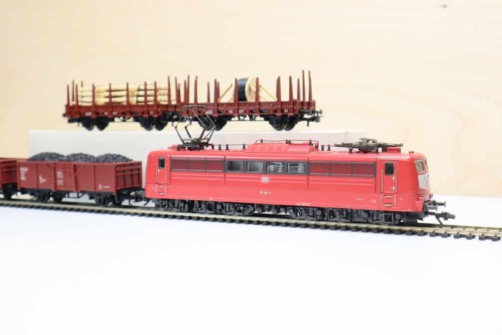 Märklin BR 151 E-Lok + Güterwagen Set mit Ladegut - H0 (Gebraucht) in Winterthur für CHF 79 ...