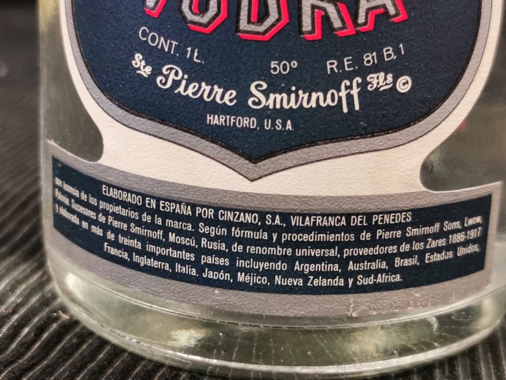 1.Litre ANCIENNE BOUTEILLE VODKA SMIRNOFF RUSSIAN IMPERIAL (Neu (gemäss ...