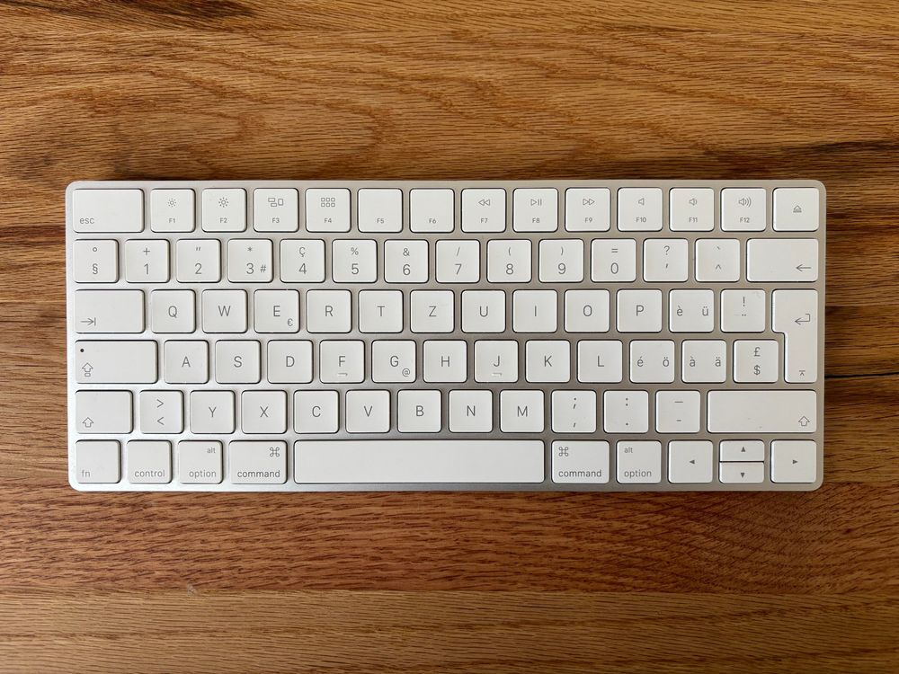 Apple Magic Keyboard - Schweizer Layout (Model A1644) | Kaufen auf Ricardo