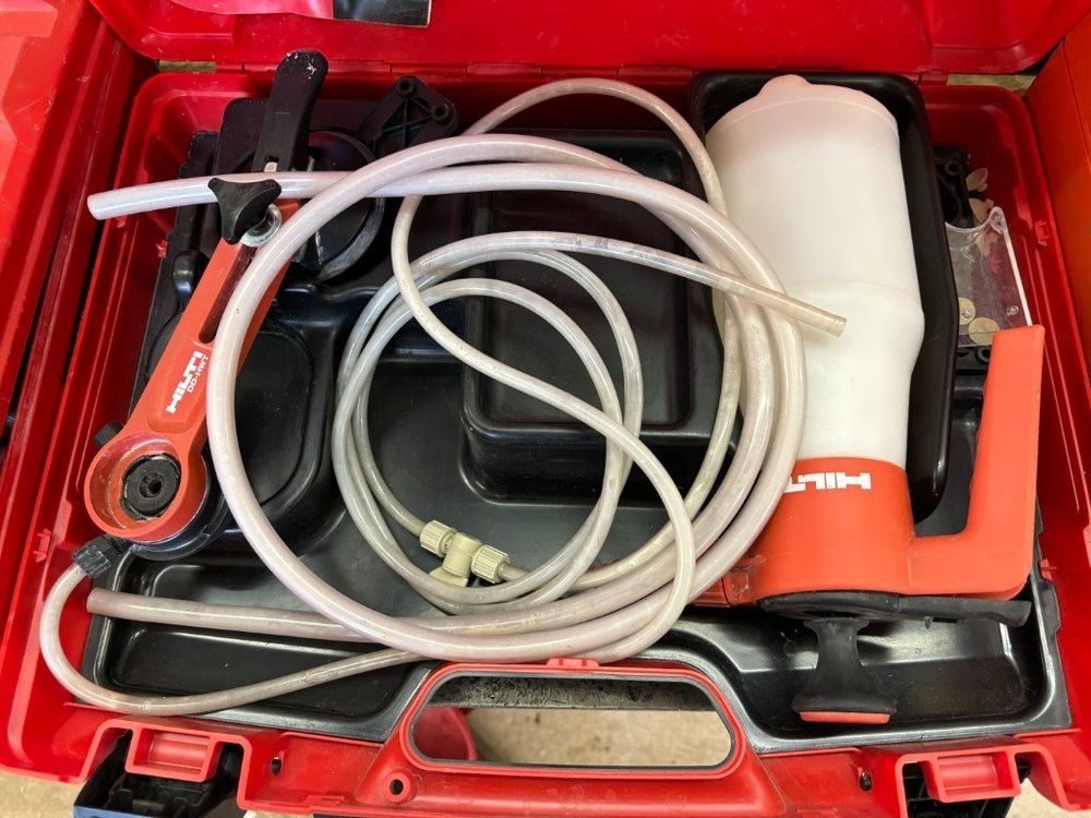 Hilti DD-HWT Set (Lot 53) Standort 8400 Winterthur (Gebraucht) in für ...