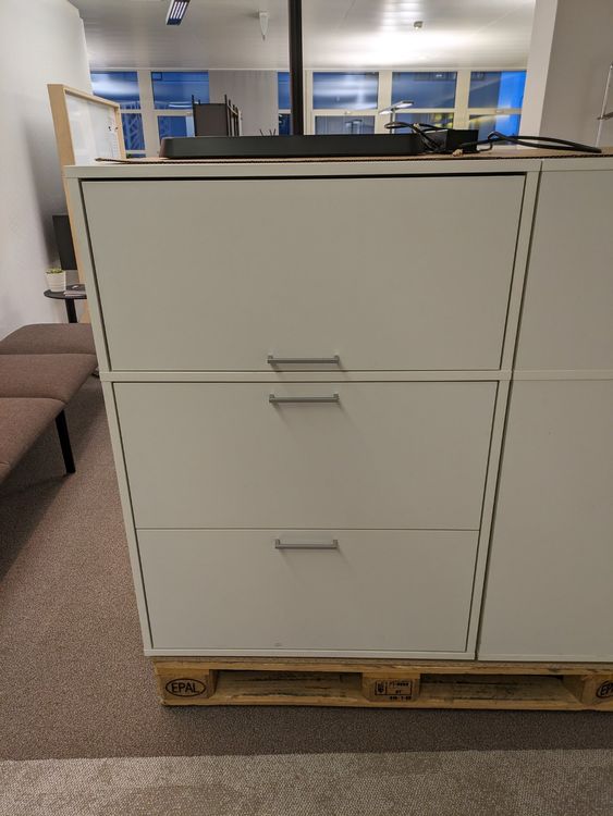 Schrank, Kommode, Stauraum, B: 80, T:40.1; H: 112.1 cm (Gebraucht) in ...