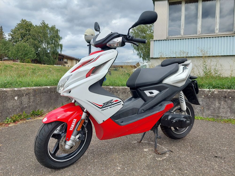 Yamaha NS 50 Aerox wie MBK Nitro Roller Top Zustand wenig Km (Gebraucht ...