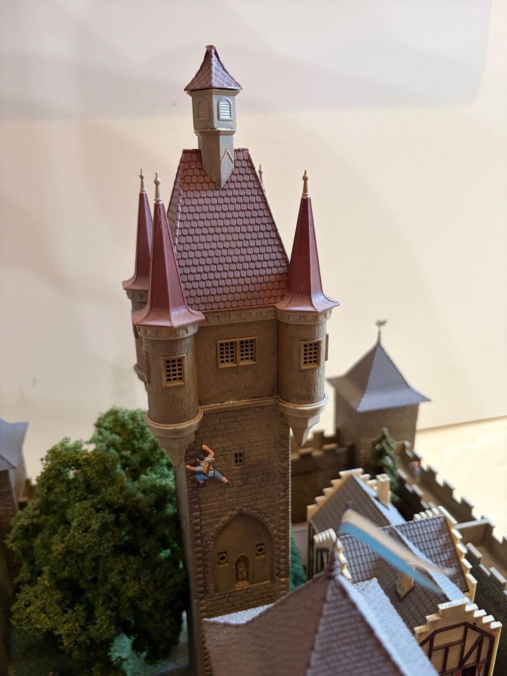 Burg Rabenstein von Faller (Gebraucht) in Oeschgen für CHF 15 – nur ...