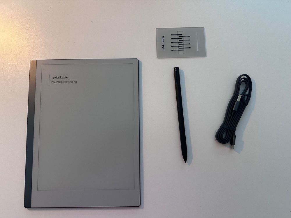 reMarkable 2 e-paper / Reader mit viel Zubehör | Kaufen auf Ricardo