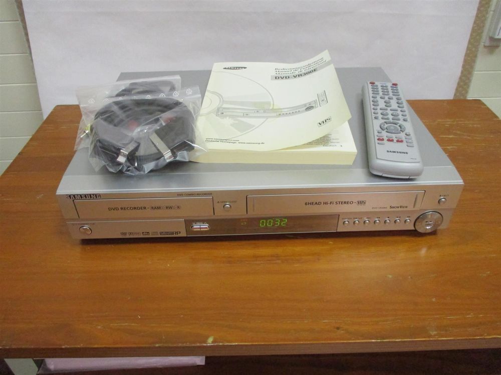 Samsung DVD-VR 300 E DVD/VHS -Rekorder | Kaufen auf Ricardo