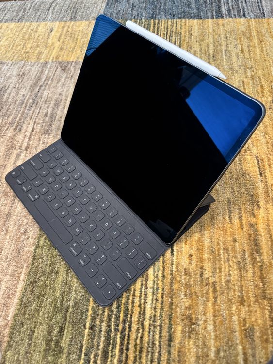 12.9" iPad Pro (3rd gen) Wi-Fi 256 GB - Space Grey (Gebraucht) in Zürich für CHF 432.1 – mit ...