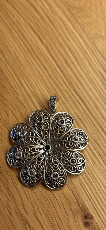 Pendentif seul 6 cm (Neu und originalverpackt) in La Chaux-de-Fonds für CHF 18 – nur Abholung ...