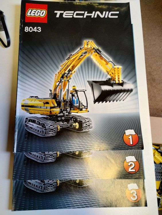 LEGO Technic 8043 - Motorisierter Raupenbagger, ab 12 Jahre | Kaufen ...