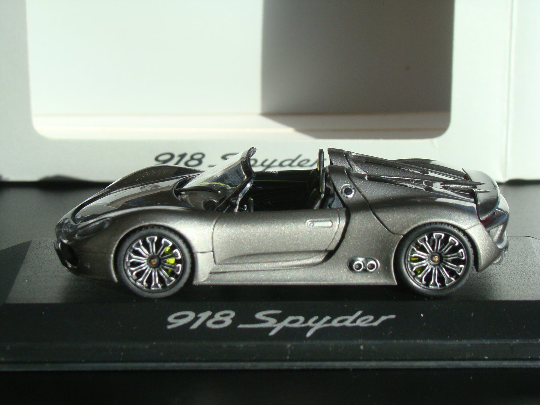 Minichamps Porsche 918 Sports Cup Suisse Usrollete 2012 rar (Neu ...