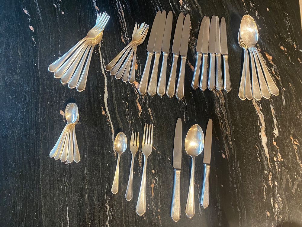F. O. B Silberbesteck 90-30 36-teilig (Gebraucht) in Mitlödi für CHF 50 – mit Lieferung auf ...