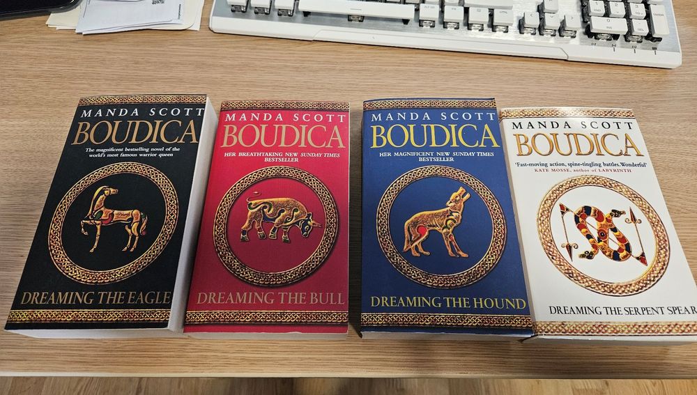 Boudica - Manda Scott - Buch 1-4 - Englisch (Gebraucht) in Inwil für ...