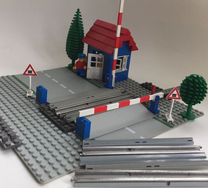 LEGO 12V Eisenbahn -7834- Bahnübergang | Kaufen auf Ricardo